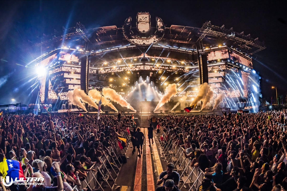 Globally acclaimed live DJ/performer David Guetta brings the heat to ...